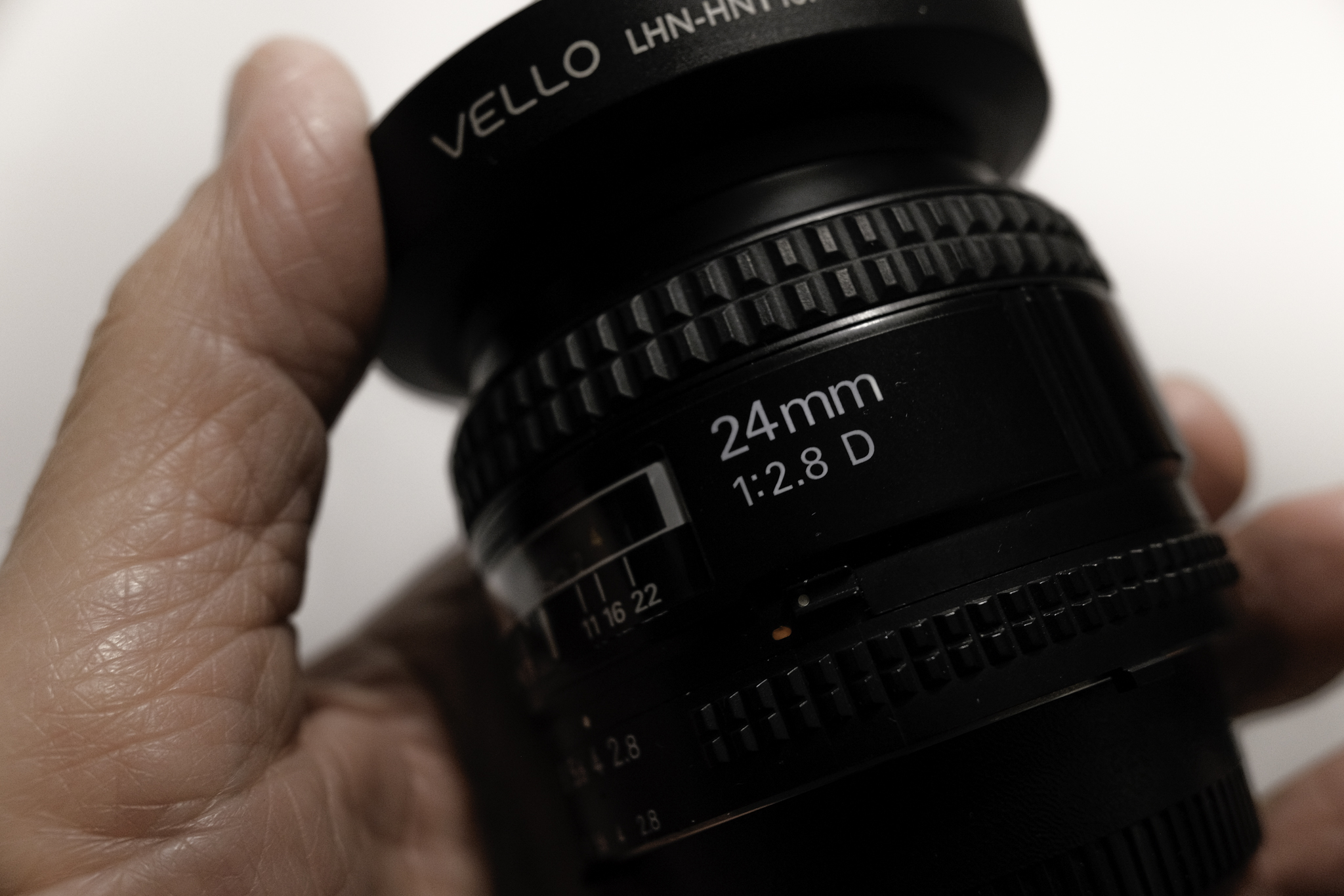 discovering the nikon 24 2.8d. – Steven Lawrence Pictures